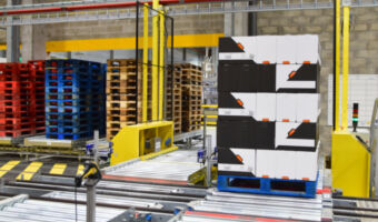 Scott Automation | Multi-phase palletising and pallet transport…