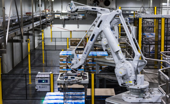 Scott | 10 Good Reasons to Invest in Robots