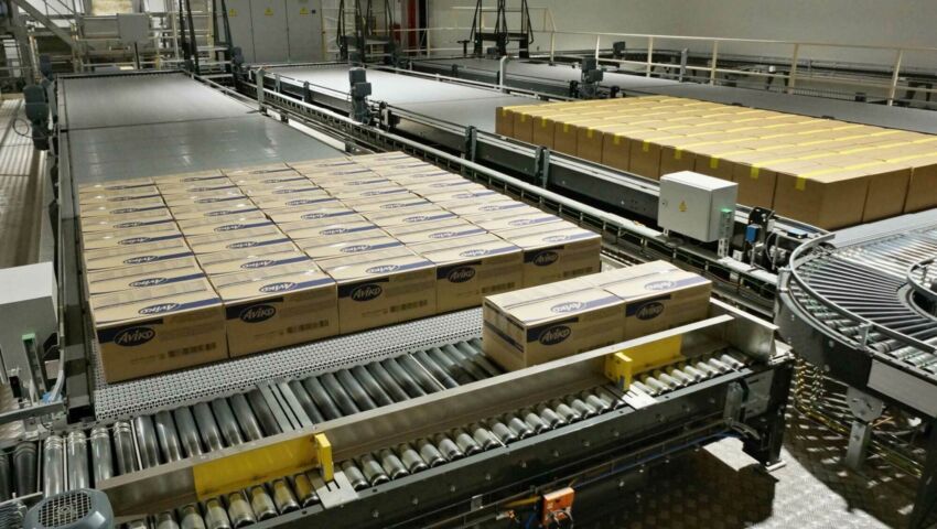 Scott Automation | Conventional palletising vs. robotic palletising