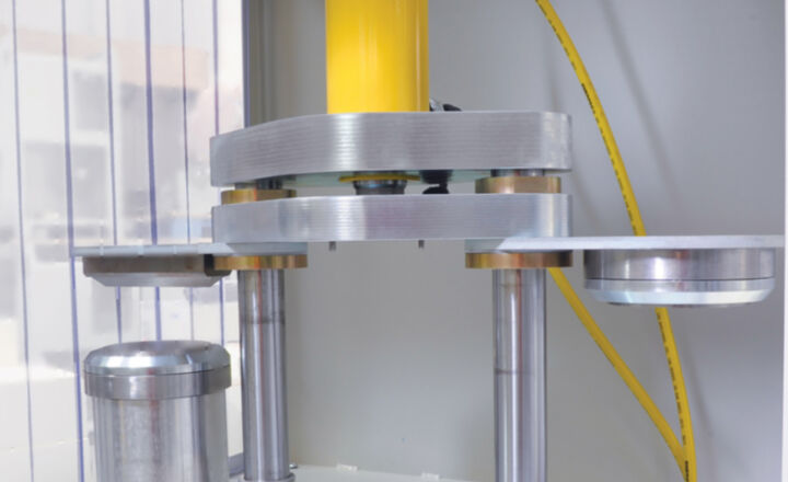 Scott Automation | Rocklabs Hydraulic Crusher